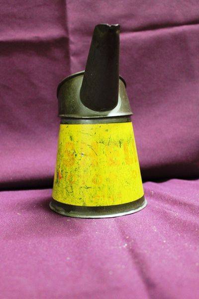 Shell 1 Pint Oil Pourer | XXXX Antique Complex