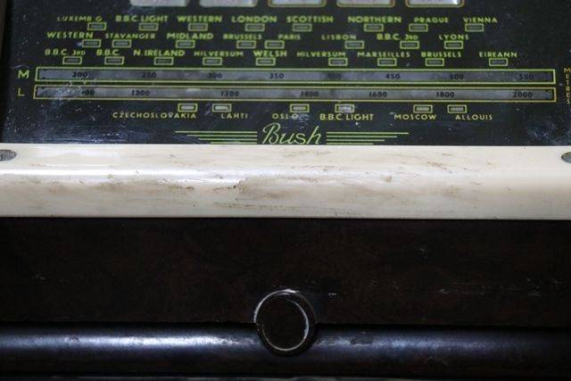 Bush Bakelite Radio# | XXXX Antique Complex
