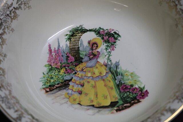 Royal Falcon Ware Crinoline Bowl # | XXXX Antique Complex