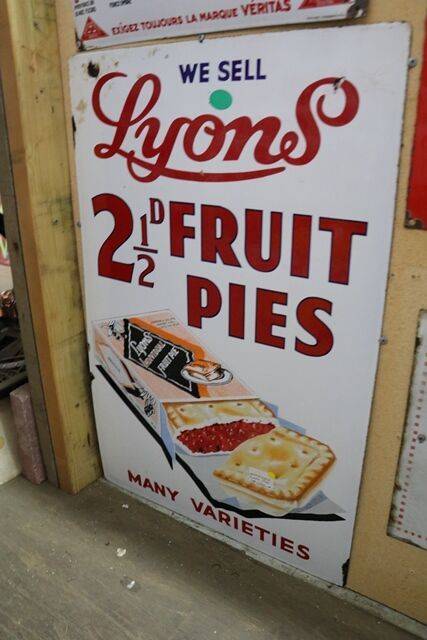 Lyons Fruit Pies Pictorial Enamel Advertising Sign # | XXXX Antique Complex