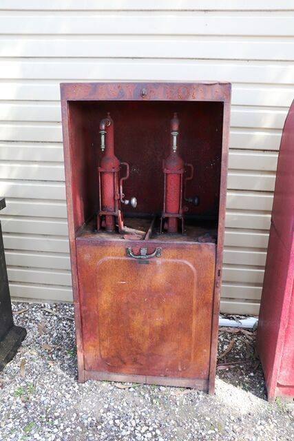 Vintage Shell Stickman Double Pump Garage Lubester Cabinet. # | XXXX ...