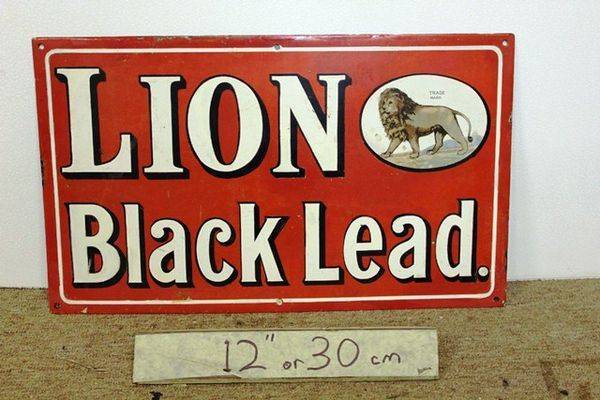 A Vintage Lion Black Lead Pictorial Enamel Sign. | XXXX Antique Complex