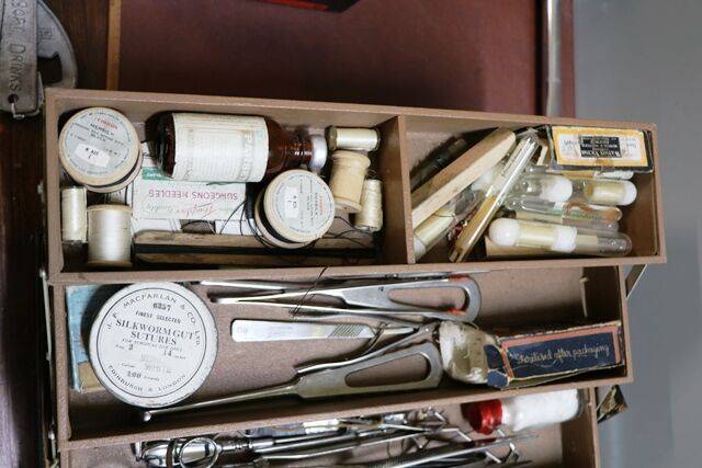 A Rare Vintage Veterinary Surgical Instruments Case with Contents ...