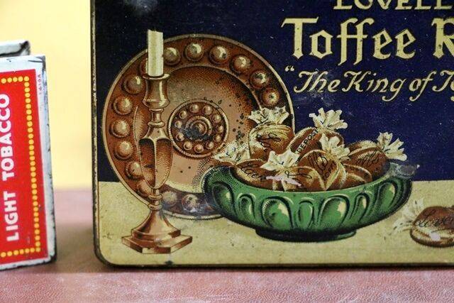 A Vintage Lovell's Toffee Rex Pictorial Collectors Tin. | XXXX Antique ...