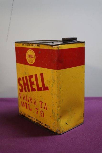 Australian Shell One Gallon Motor Oil Tin | XXXX Antique Complex