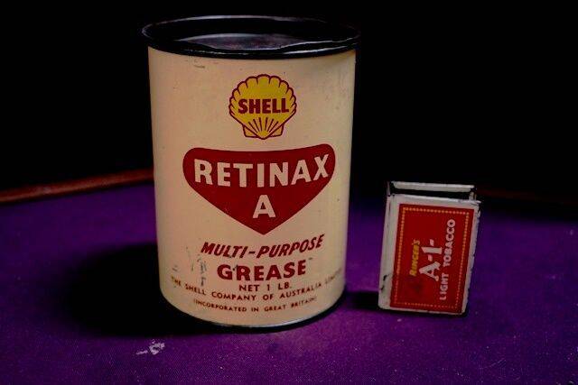 Australian Shell Retinax A 1 lb Grease Tin | XXXX Antique Complex
