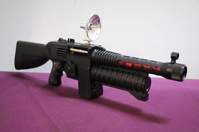 Battery Operated T.N Flash-a-Matic Heavy Machine Gun Toy on Tripod ...