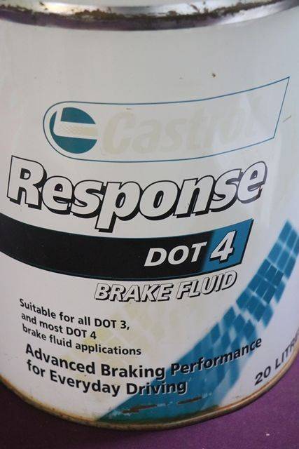 Castrol L Response Dot 4 Brake Fluid 20 Litre Drum | XXXX Antique Complex