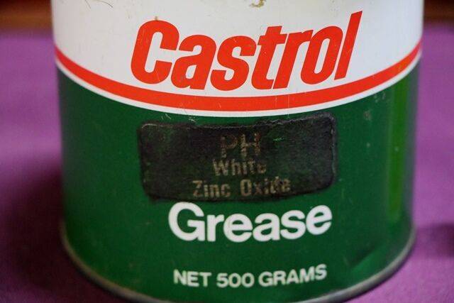 Castrol PH White Zinc Oxide 500gm Grease Tin. | XXXX Antique Complex