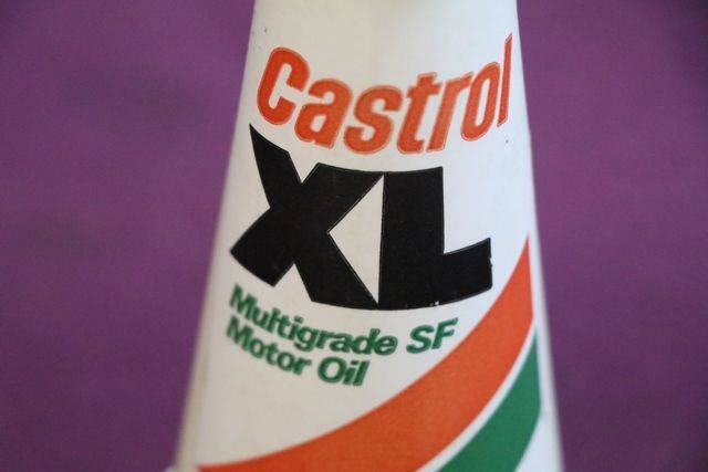 Castrol XL Motor Oil Plastic Pourer | XXXX Antique Complex