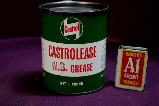 Castrol Z Castrolease WB Grease One Pound Tin. | XXXX Antique Complex