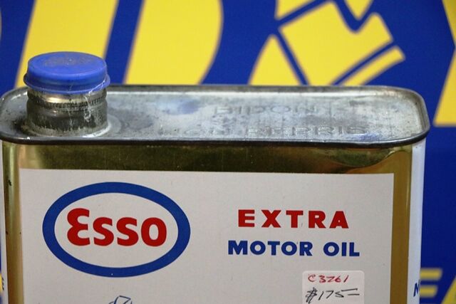 Classic Esso Extra Motor Oil Tin. Pictorial Oil Drip Figures . | XXXX ...