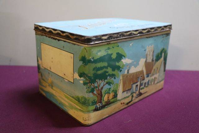 Daintee Confectionery Pictorial Tin | XXXX Antique Complex