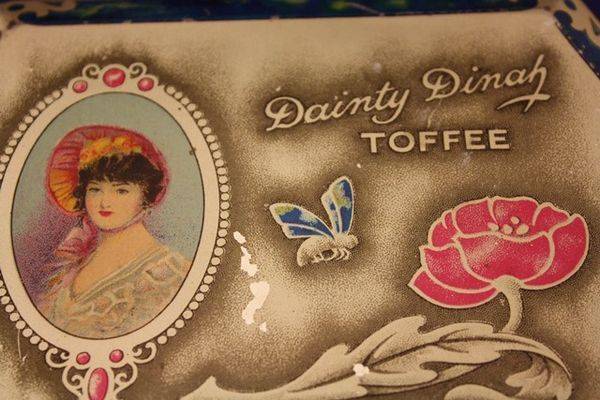 Dainty Dinah Toffee Tin | XXXX Antique Complex