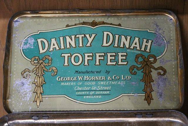 Dainty Dinah Toffee Tin | XXXX Antique Complex