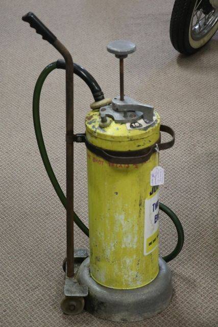 Duckhams 2 Stroke Engine Oil Dispenser | XXXX Antique Complex