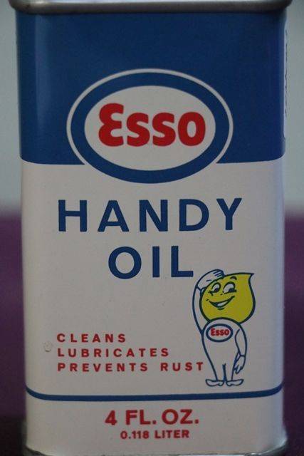Esso Handy Oil 4 Fluid Ozs Tin | XXXX Antique Complex