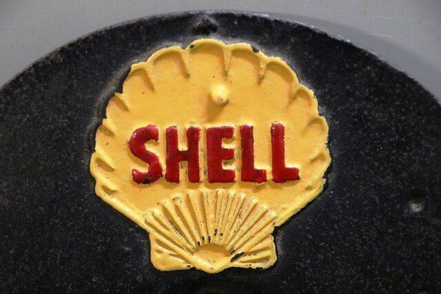 Genuine Shell Cast Iron Tank Cover. | XXXX Antique Complex