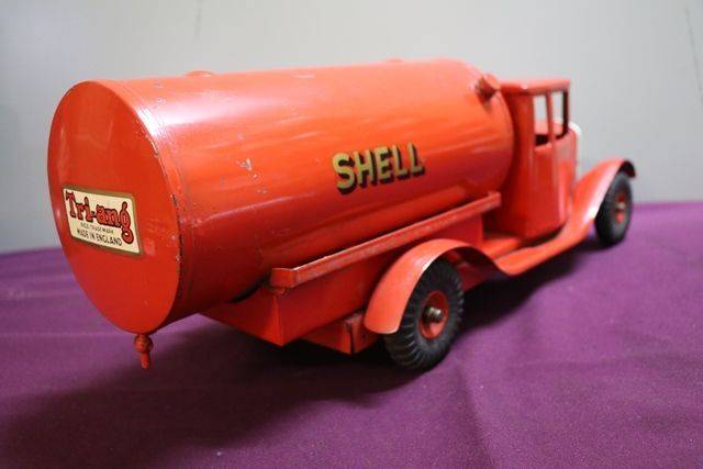 Genuine Tri-Ang Tin Plate Shell Oil Tanker | XXXX Antique Complex