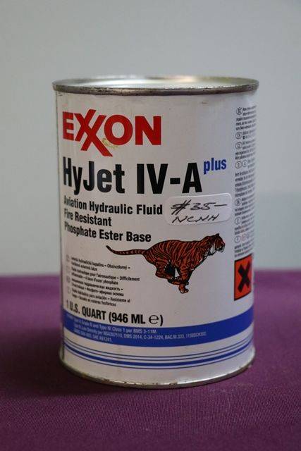 Mobil Exxon Hyjet IV-A Quart Hydraulic Fluid Tin | XXXX Antique Complex