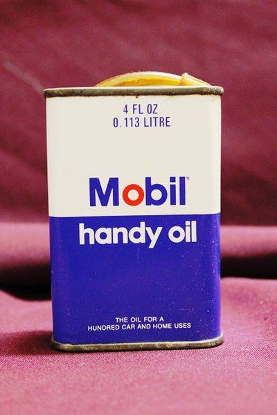 Mobil Handy Oil Tin | XXXX Antique Complex