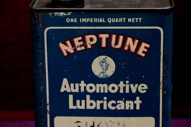 Neptune Automotive Lubricant Imperial Quart Oil Tin. | XXXX Antique Complex