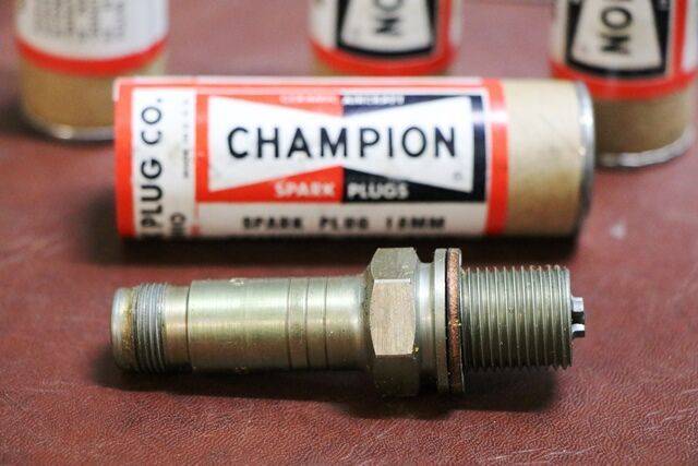 New Old Stock Champion Aircraft Engine Spark Plug. | XXXX Antique Complex
