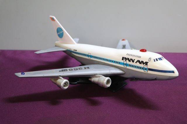 PAN-AM-BATTERY-OPERATED-PLANE-Seven-Seas-Toys-Vintage- | XXXX Antique ...