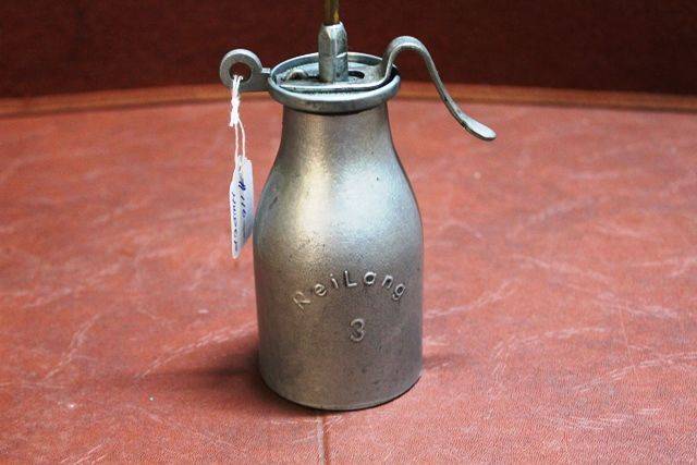 Reilang Oiler | XXXX Antique Complex