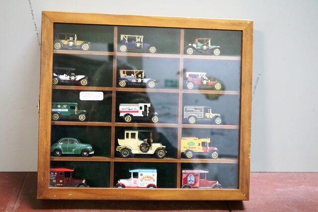 Shadowed Boxed Selection of 15 Model Cars. | XXXX Antique Complex