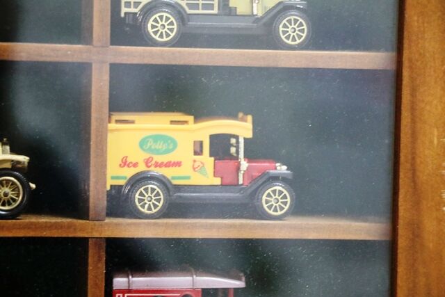 Shadowed Boxed Selection of 15 Model Cars. | XXXX Antique Complex