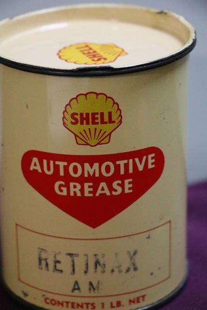 Shell Automotive Grease Retinax 1 lb Tin | XXXX Antique Complex