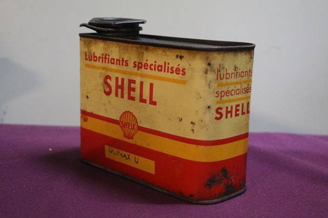 Shell Donax U 1 Litre Motor Oil Tin | XXXX Antique Complex
