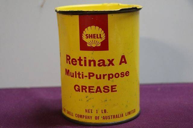 Shell Retinax A 1 LB Multi-Purpose Grease Tin | XXXX Antique Complex
