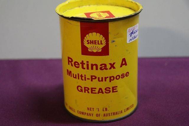 Shell Retinax A 1 LB Multi-Purpose Grease Tin | XXXX Antique Complex