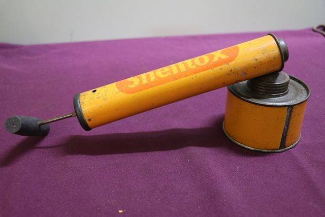 Shelltox Insect Sprayer | XXXX Antique Complex