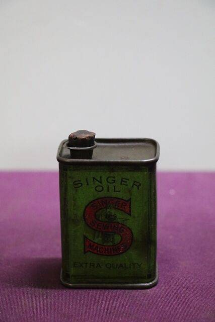 Singer Oil Tin | XXXX Antique Complex