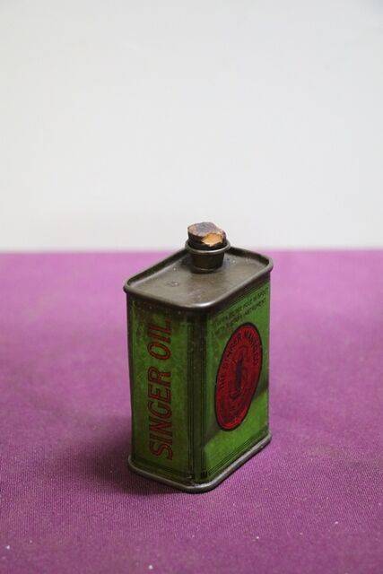 Singer Oil Tin | XXXX Antique Complex