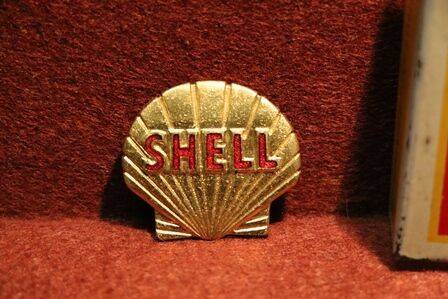 Small Shell Clam Badge. | XXXX Antique Complex