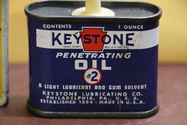 Small Vintage Keystone Penetrating Oil Oiler. | XXXX Antique Complex