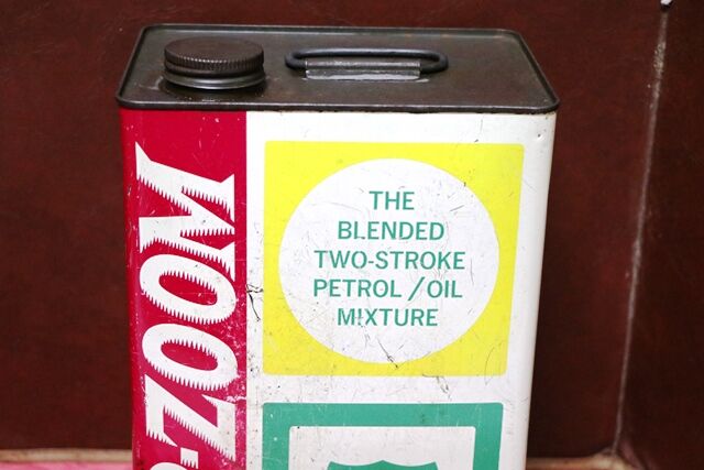 Vintage BP Zoom Two Stroke Fuel 1gal Tin. | XXXX Antique Complex