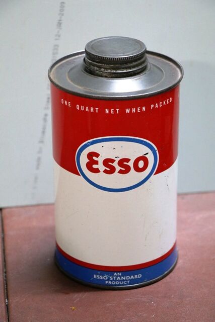 Vintage Esso 2 Stroke Oil 1 Quart Cylinder Can. | XXXX Antique Complex