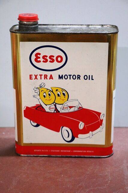 Vintage Esso Extra Motor Oil 1 litre Pictorial Tin. | XXXX Antique Complex