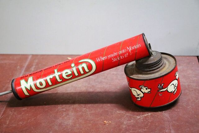 Vintage Mortein Pest Pictorial Tin Sprayer. | XXXX Antique Complex