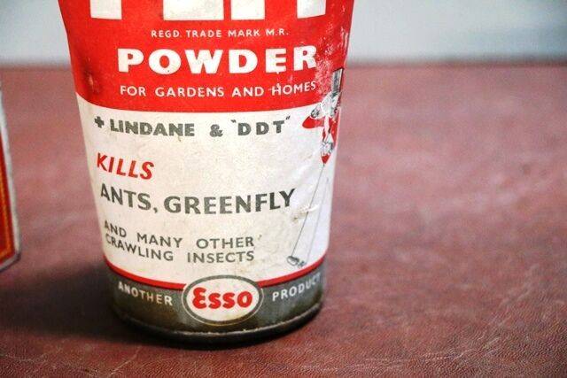 Vintage Unusual Esso Flint Powder Puffer Pack. | XXXX Antique Complex