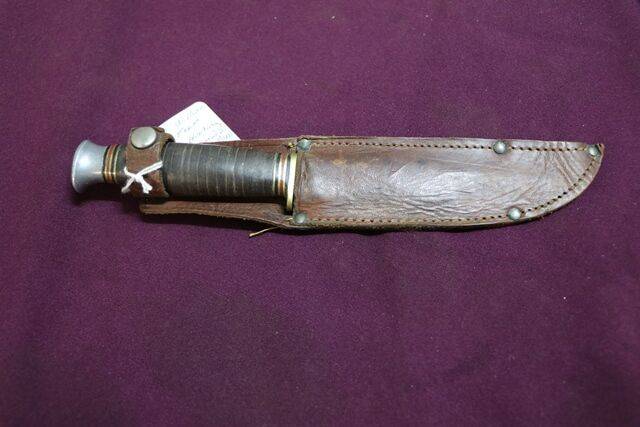 Vintage William Rogers, Sheffield, Hunting Knife | XXXX Antique Complex