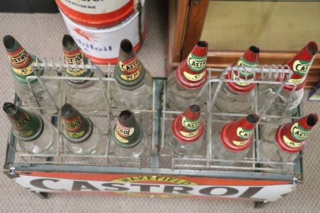Wakefield Castrol Enamel Front Embossed 12 Oil Bottle Rack | XXXX ...