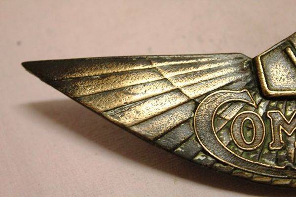 Winged Commer Car Badge | XXXX Antique Complex